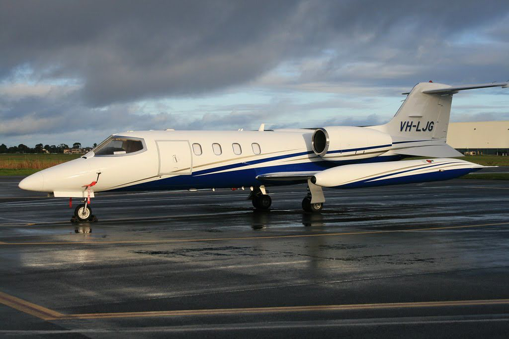 Brooks Airways | Brooks Airways l Private Charter & FIFO Flights l Services
